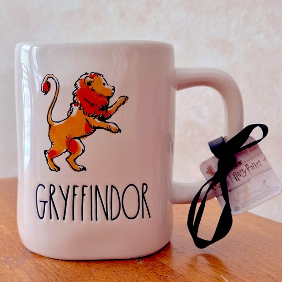 Rae Dunn | Other | Rae Dunn Harry Potter Limited Edition Gryffindor Mug ...